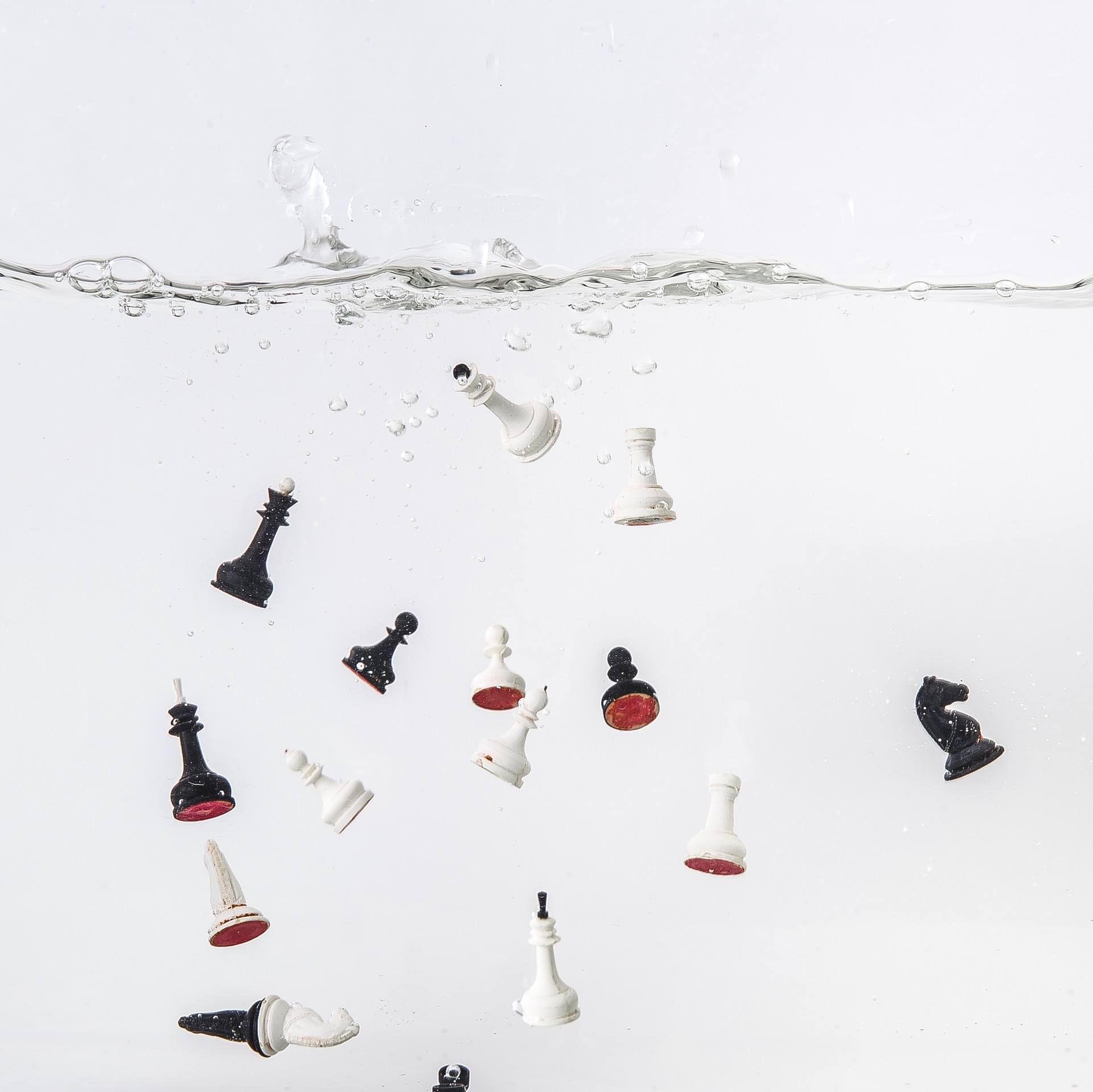 The curious circular chess - Zero